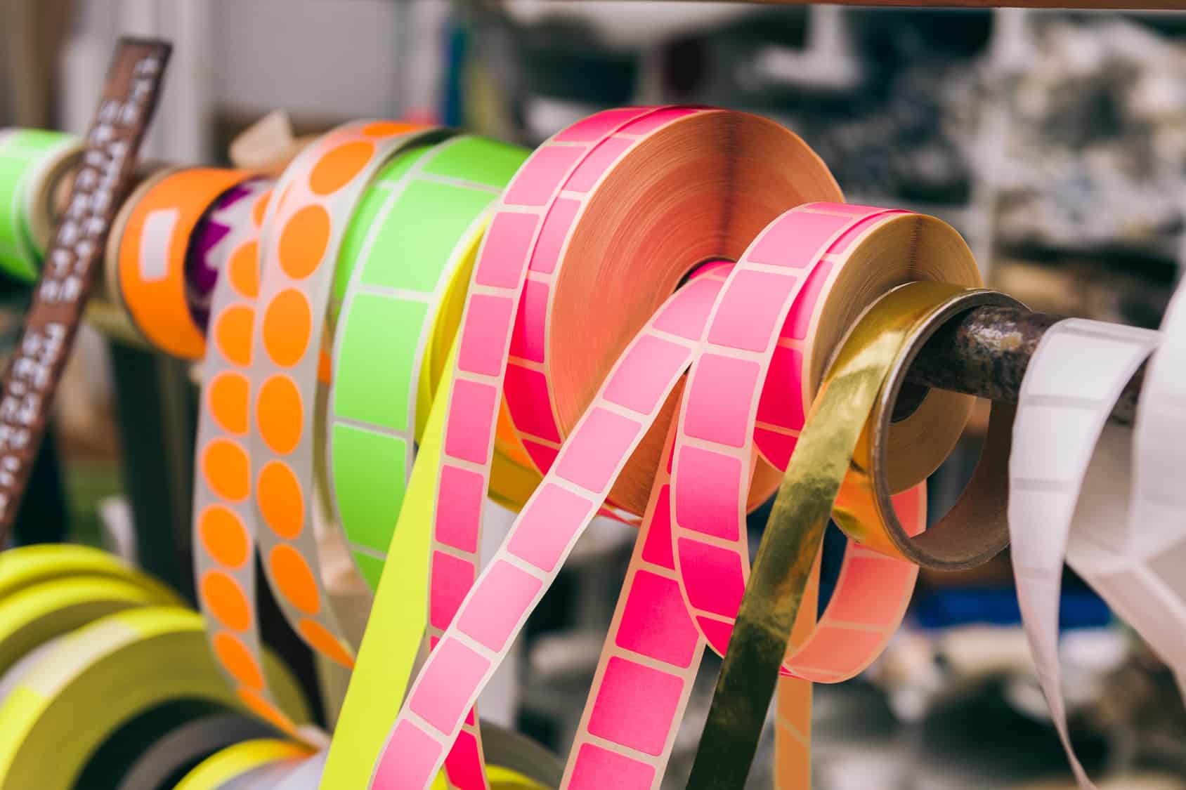 How to Use Fluorescent Labels for Organization and Identification
